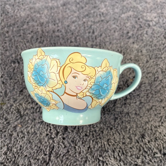 Disney | Dining | Nwot Vintage Large Disney Princess Cinderella Mug ...